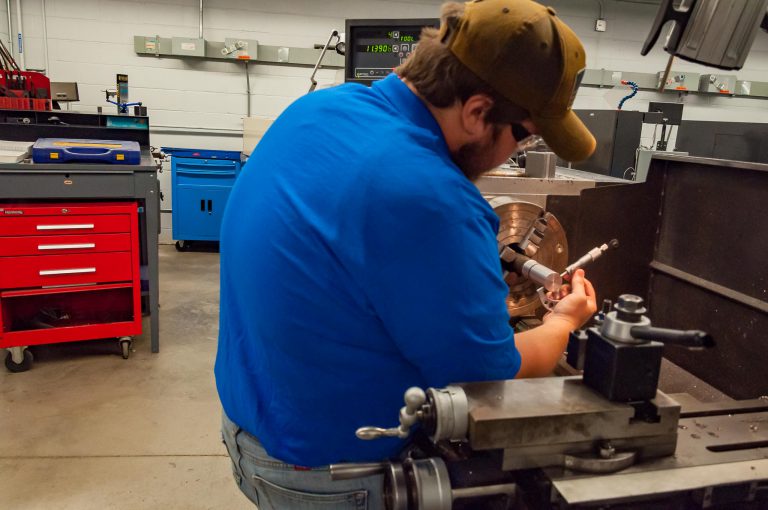 Precision Machining Technology Degree and Certificates - Southwestern ...